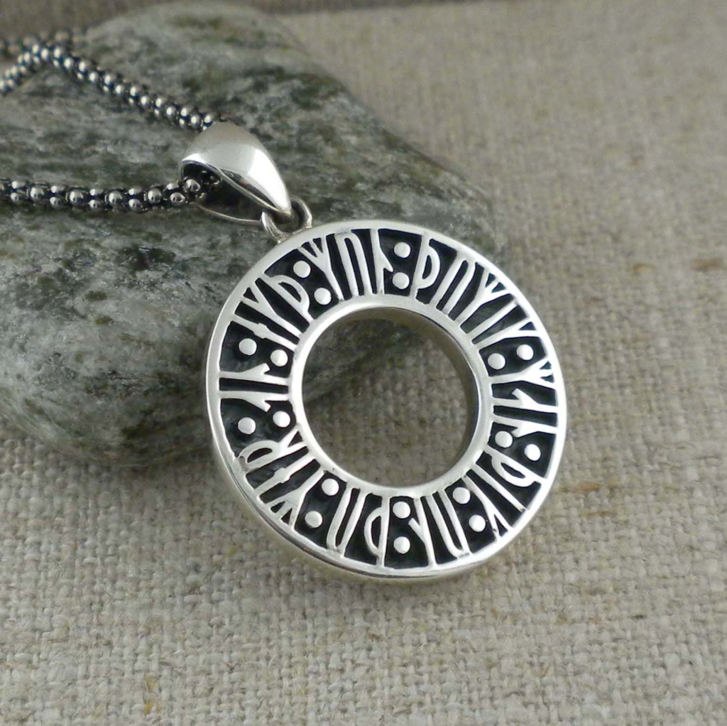 How to Laser Engrave Silver Necklace Pendants? Settings ...